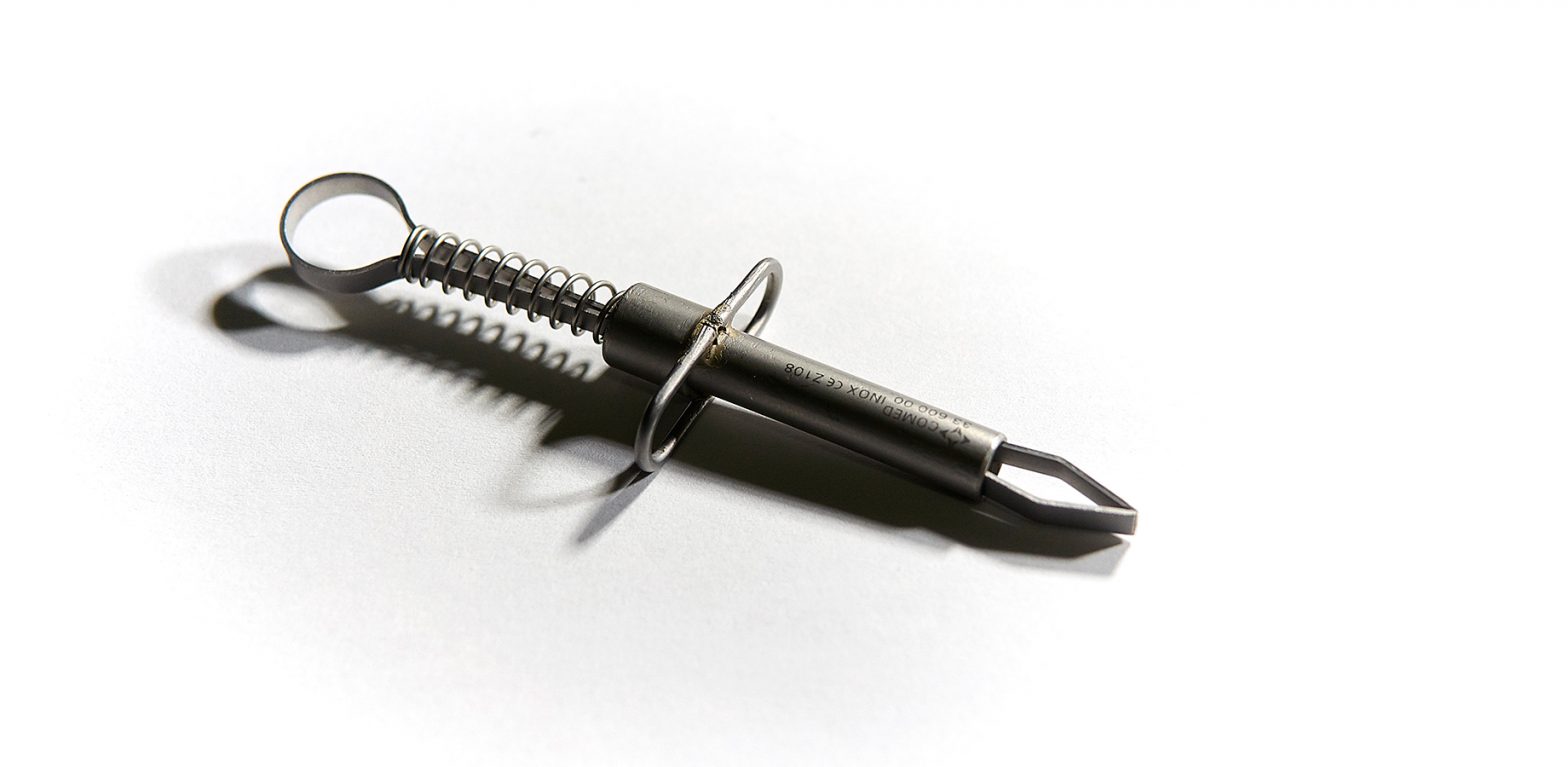 Pince tire-tique « métal » / Réf. TIRETQ01 – Médisoins